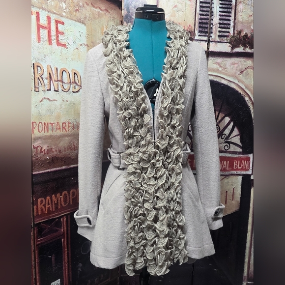 Peppe Peluso | Jackets & Coats | Elegant Creamy Greige Jacket With ...